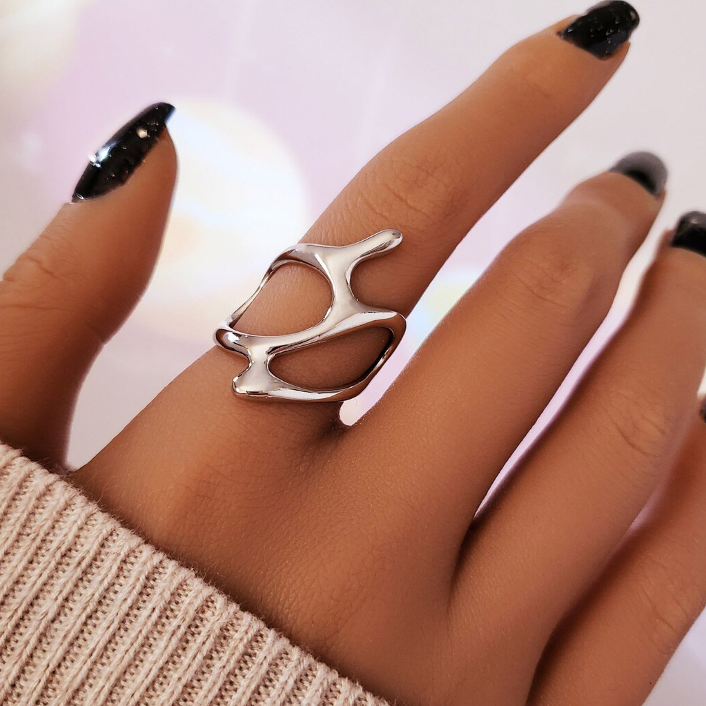 Hollow Opening Ring – Springmall X