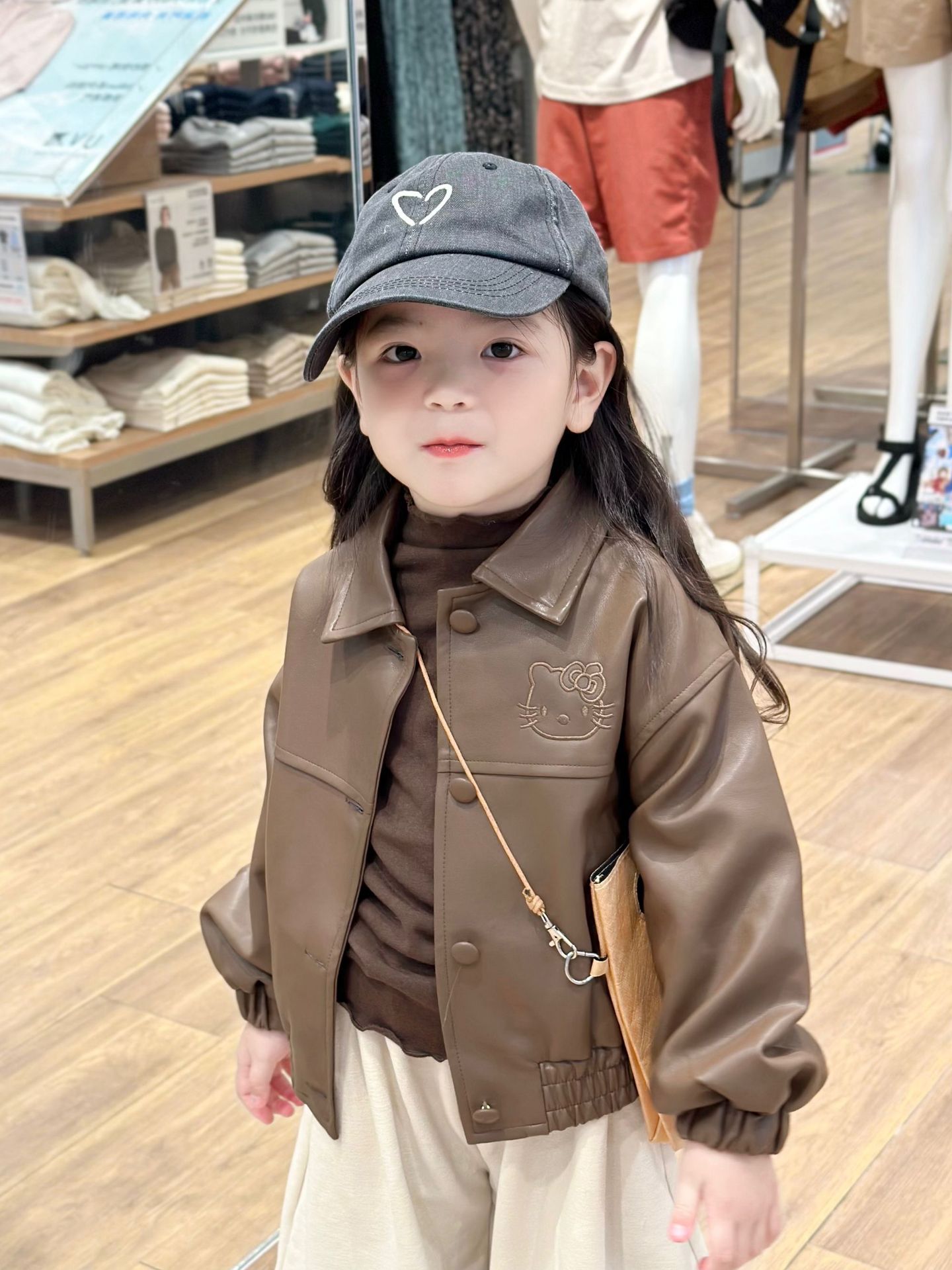 Lil’ Leather – Springmall X